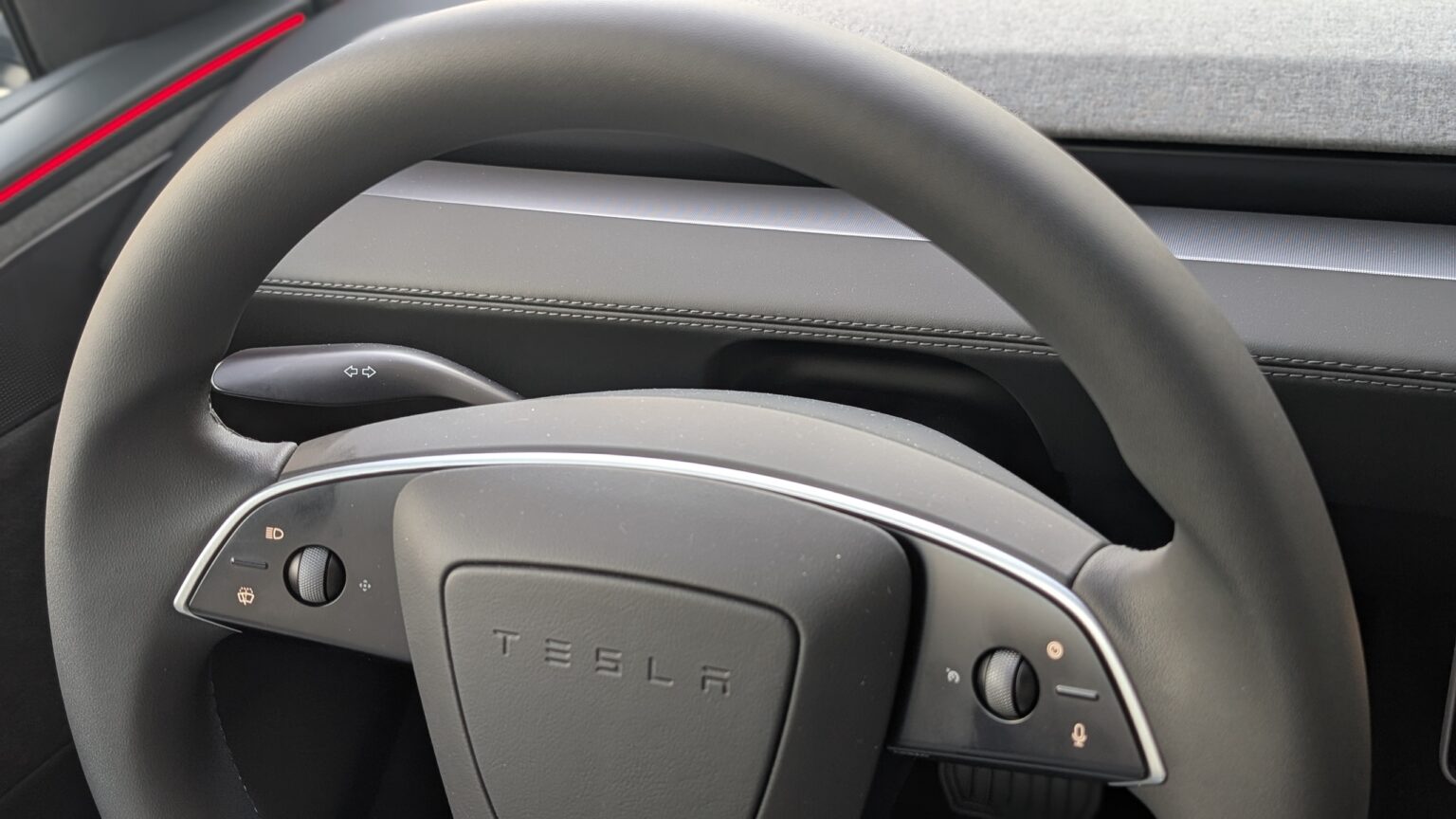 Tesla Model Y Premium AWD (2025) im Test: Ist das Facelift gelungen?